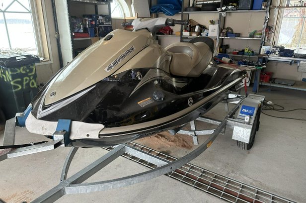 Yamaha vx110 deluxe vattenskoter säljes i Mj - såld eller borttagen