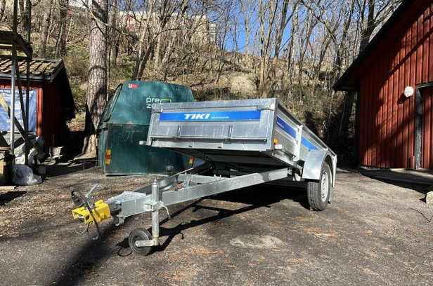 Släpvagn obromsad med tipp säljes i Solna | Blocket