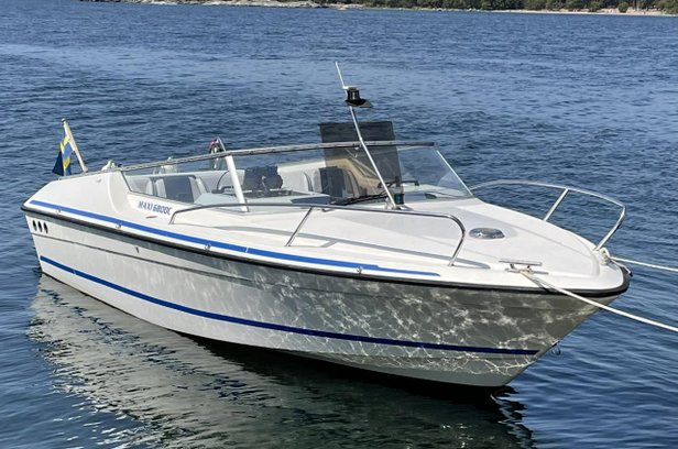 Maxi 680 med 80-trailer säljes i Nacka | Blocket