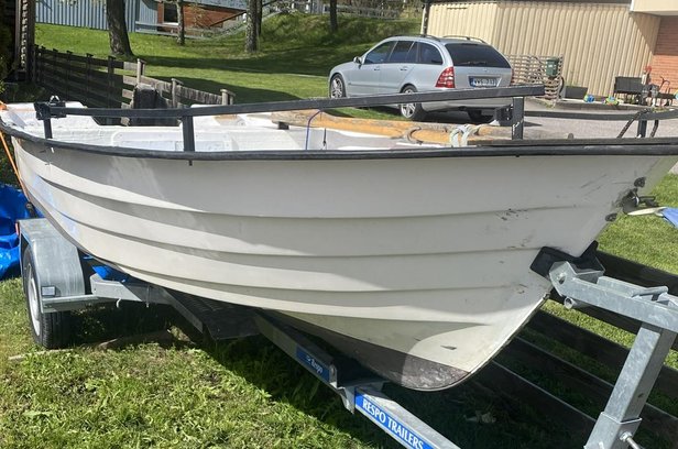 Crescent 425 med 80 trailer säljes i Strängnäs | Blocket