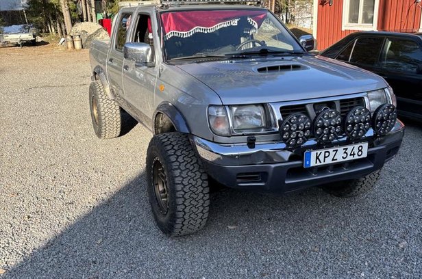 Nissan king cab D22 TD25 säljes i Kalix | Blocket