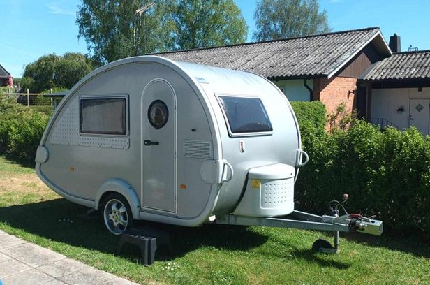 Liten husvagn Tabbert 320 RS säljes i Östra G - såld eller borttagen