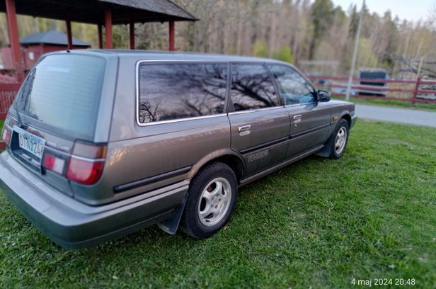 Toyota Camry Kombi 2.0 Automatisk, ENDAST 9000 MIL säljes i Sollentuna ...