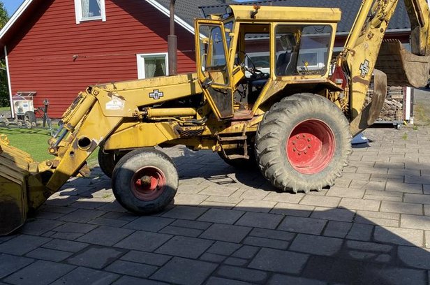 Hymas 474 Traktorgrävare säljes i Kungsbacka - såld eller borttagen