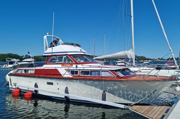 Storebro Storö 38 - 1975 säljes i Stockholms - såld eller borttagen