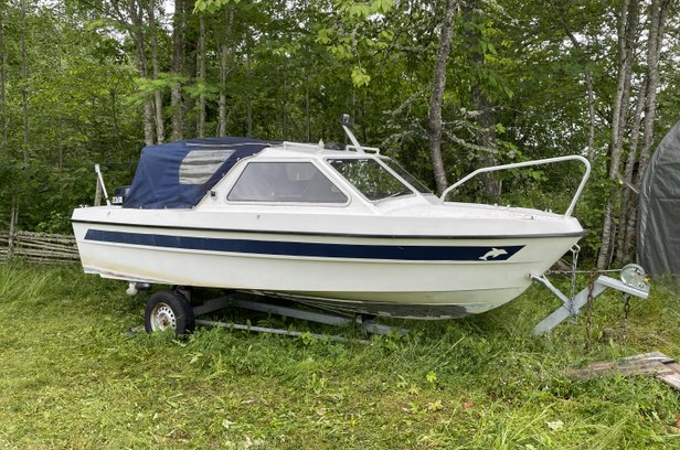 Flipper 510, hardtop, 60 hk fyrtakt, 102 tim säljes i Ydre | Blocket