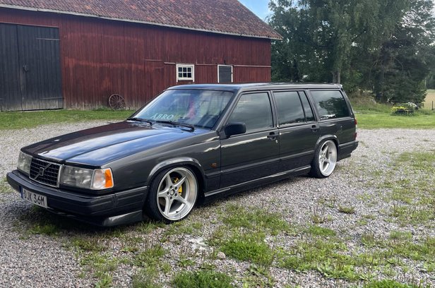 Volvo 945 D24tic A traktor säljes i Uppsala | - såld eller borttagen