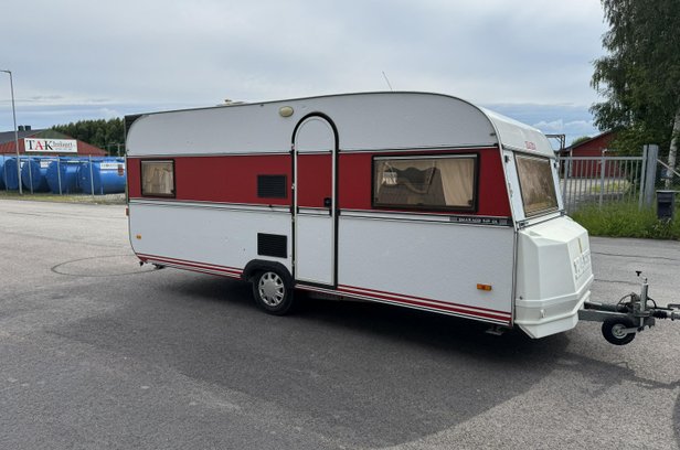 Kabe Smaragd 540 GL 1986 fuktskadad i bak ing - såld eller borttagen