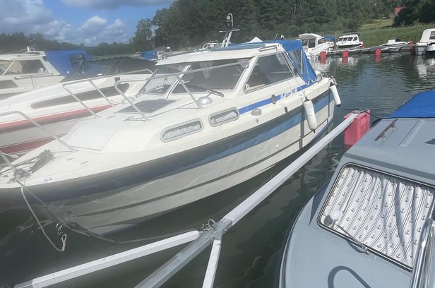 Flipper 740 Volvo Penta VP D3 160hk säljes i - såld eller borttagen