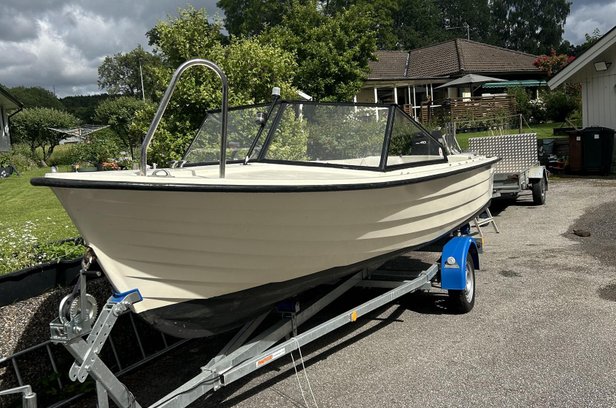 Sälö 17 Yamaha 40 hk (tvåtakt) Ny kärra ingår - såld eller borttagen