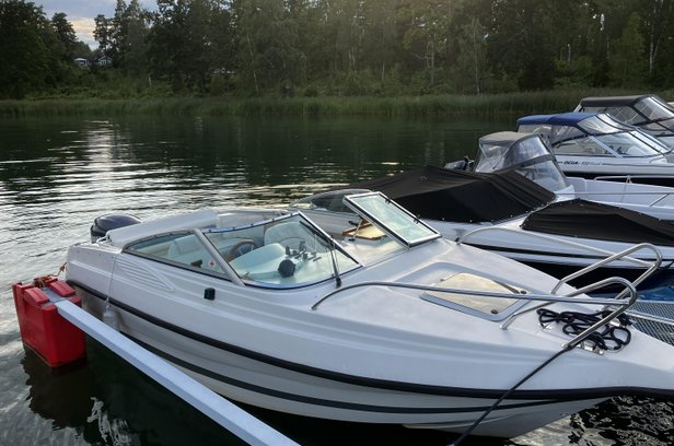 Uttern 5500 DC säljes i Valdemarsvik | Blocke - såld eller borttagen