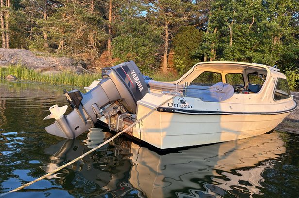 Uttern 495 ht - Yamaha 40 hk 2 takt säljes i - såld eller borttagen