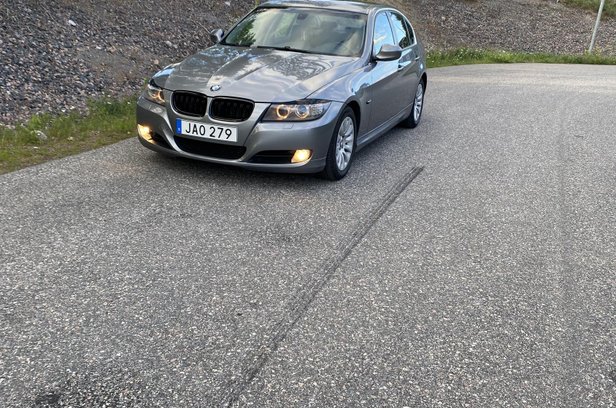 BMW 325 i Sedan Comfort Euro 5 säljes i Luleå | Blocket