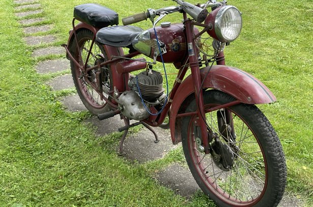 Husqvarna 120 cc rödmyra säljes i Stockholms - såld eller borttagen