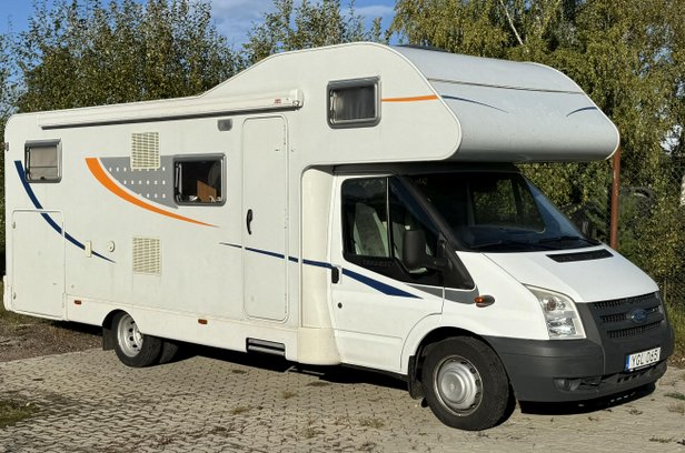 Capron A70/A464 Ford säljes i Mariestad | Bl - såld eller borttagen