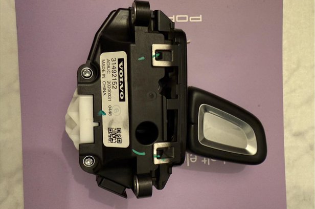 Volvo R-Design komplett automatisk växelspak - såld eller borttagen