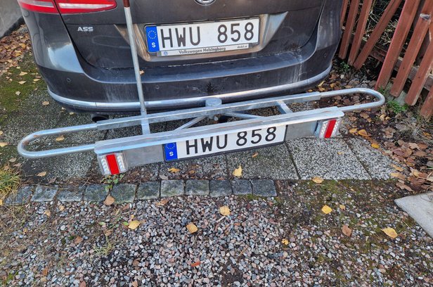 MC-ställ för dragkrok säljes i Uppsala | Blocket