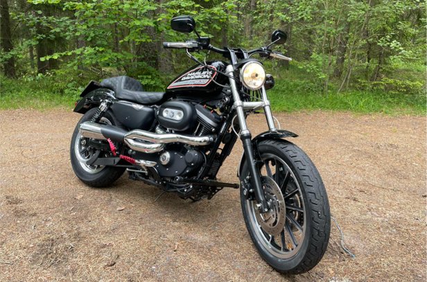 Harley Davidson Sportster 883R Roadster sälj - såld eller borttagen