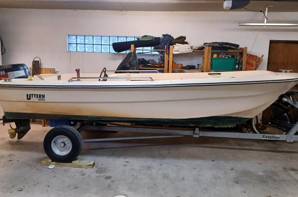 Uttern 4500 med 40hk Yamaha 2-takt säljes i S - såld eller borttagen