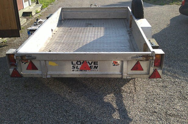 LÖÖVE Aluminium vagn 277 x 160 säljes i Luleå | Blocket
