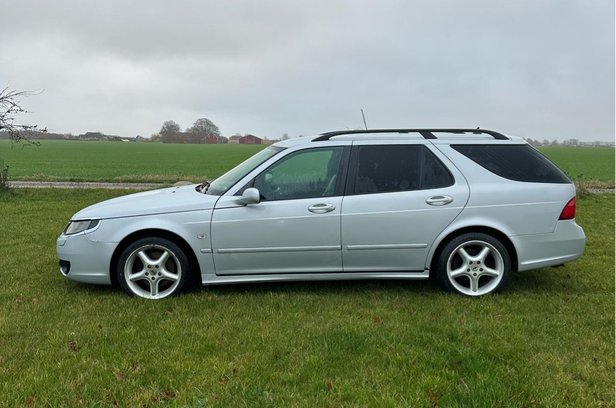 Saab 9-5 EPA traktor automat A-traktor säljes - såld eller borttagen