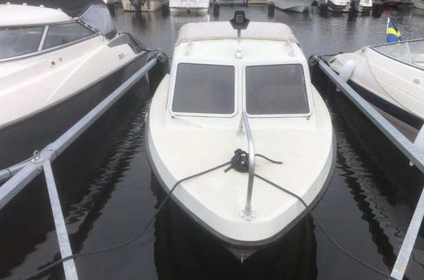 Flipper 510 med Yamaha fyrtakt 50hk säljes i - såld eller borttagen