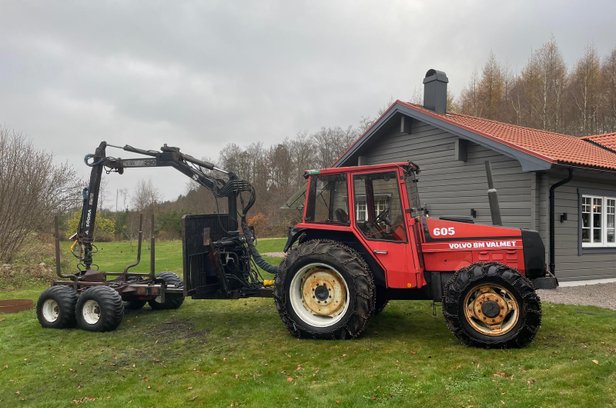 Valmet 605 -83, Mohedavagn 9ton -94. Skogseki - såld eller borttagen