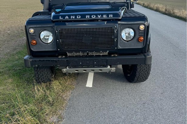 Land Rover Defender 90 Kombi 2.4 TD4 4x4 Euro - såld eller borttagen