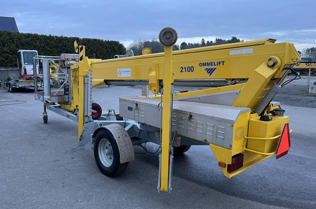 Skylift Omme 2100 EBZ säljes i Grästorp | Blocket