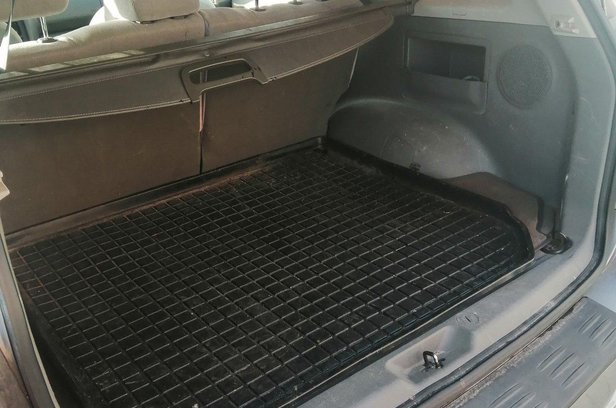 Hyundai Santa Fe 2.7 V6 4WD säljes i Ystad | - såld eller borttagen