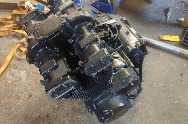 Suzuki GS400 motor säljes i Lidköping | Block - såld eller borttagen