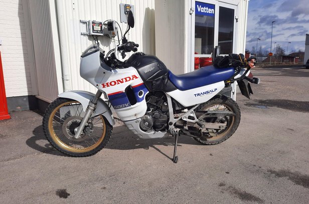Honda transalp 600 v rally touring. säljes i - såld eller borttagen