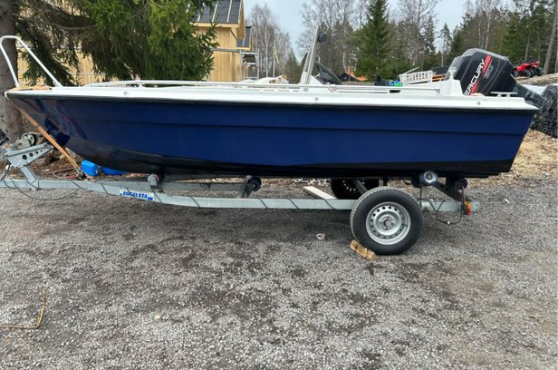 Grisslan 475 med mercury 60 Hk -99, nyservad, nylackad säljes i Värmdö ...