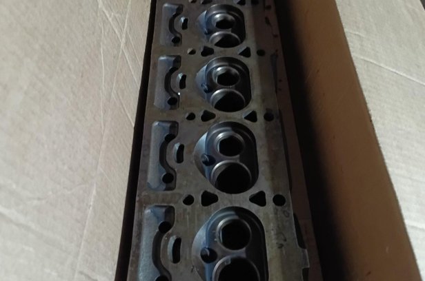 Volvo B30 Topplock NOS säljes i Stockholms stad | Blocket