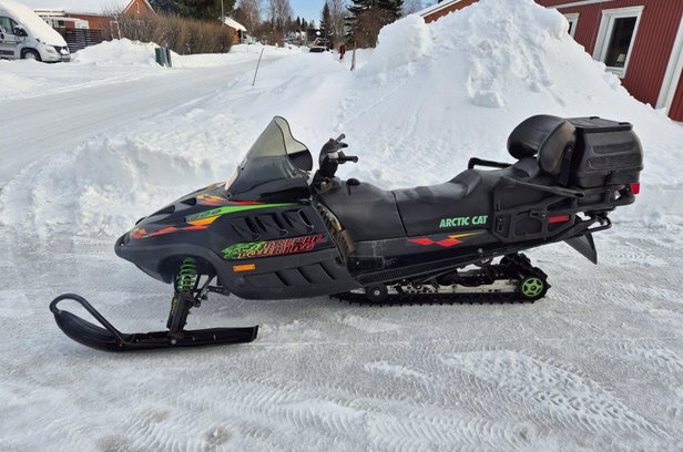 Arctic-cat triple touring -00 säljes i Piteå | Blocket