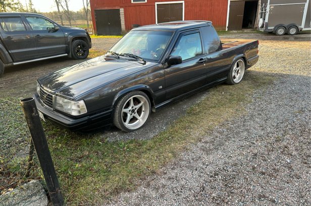 Volvo kapad 945 turbo -96a säljes i Heby | Bl - såld eller borttagen