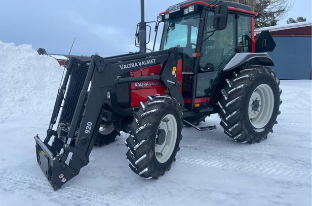 Valtra Valmet 600 med Lastare säljes i Luleå - såld eller borttagen
