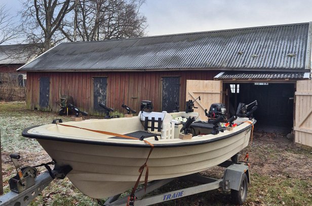 Fiskeutrustad Crescent 430 80 trailer 2024 års suzuki säljes i Vara ...