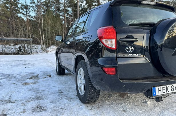 Toyota RAV4 2.0 4x4, ny koppling, generator & startmotor säljes på ...