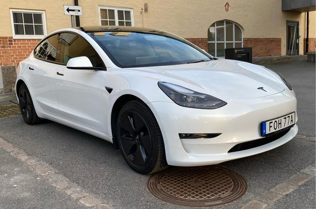 Tesla Model 3 Long Range 2022 Ryzen Matrix Värmepump säljes i Uppsala ...