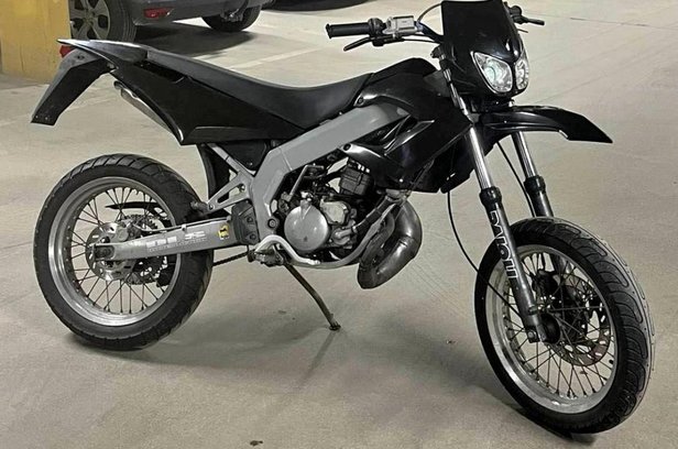 Fin eu moppe 2006 säljes i Gävle | Blocket