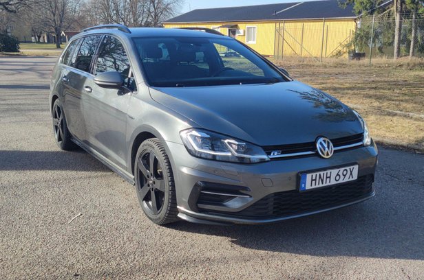 Volkswagen Golf Sportscombi 1.5 R Line GT Dubbelkommando säljes i ...