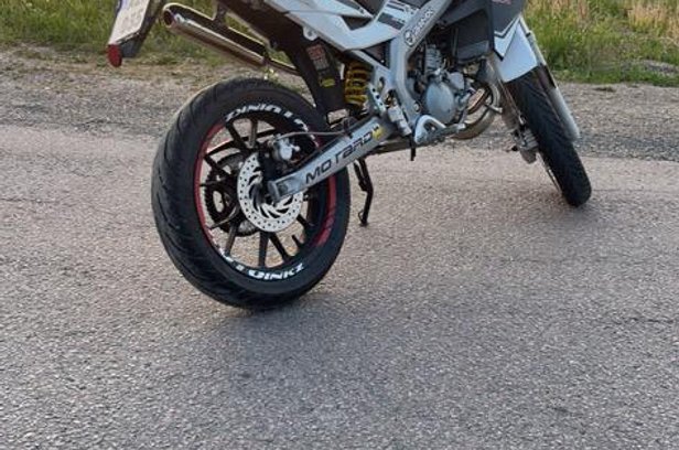 Aprilia SX50 crossmoped säljes i Eslöv | Blocket