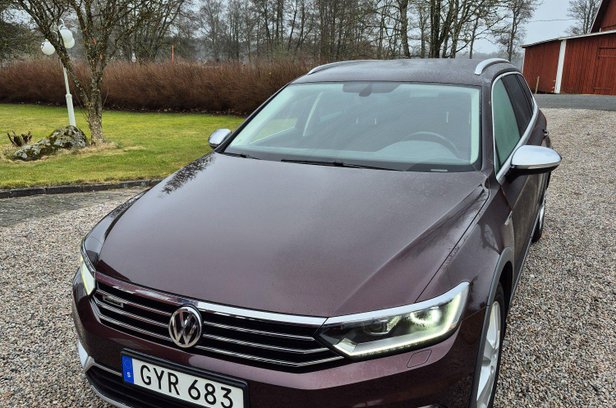 Volkswagen Passat Alltrack 2.0 TDI DPF SCR BMT 4Motion Alltr säljes i ...