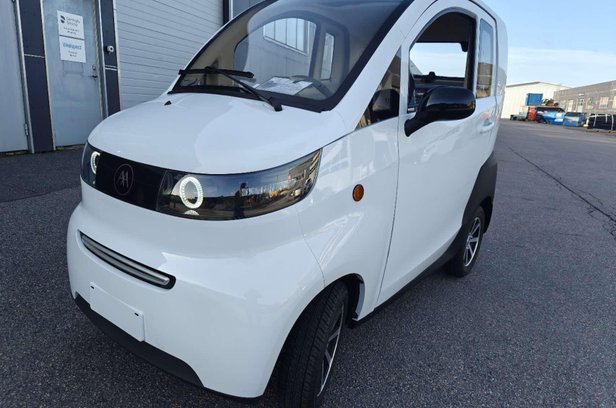 Aima mopedbil klass 2 vit, demo säljes i Mölndal | Blocket