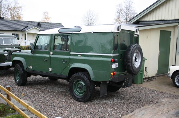 Land Rover Defender 110 Kombi 2.5 300Tdi 4x4 säljes i Sigtuna | Blocket