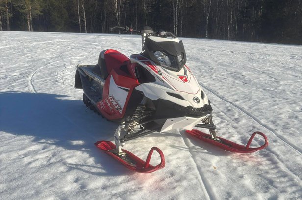 Lynx Rave 800 -09 m. renoverad motor. säljes - såld eller borttagen