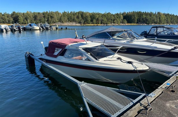 Flipper 535 ht - med båtplats säljes i Uppsala | Blocket