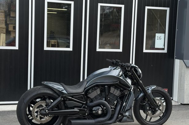 HARLEY DAVIDSON Nightrod OPM 300 Kit & Luftfjädring säljes i Uppsala ...