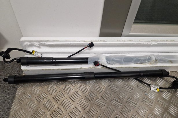 Elektrisk Gasdämpare Baklucka till VOLVO V60 säljes i Jönköping | Blocket